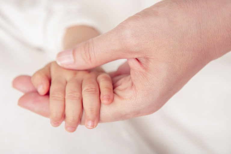 Using Hands to Nurture Your Baby – Lisa Lewis, MD